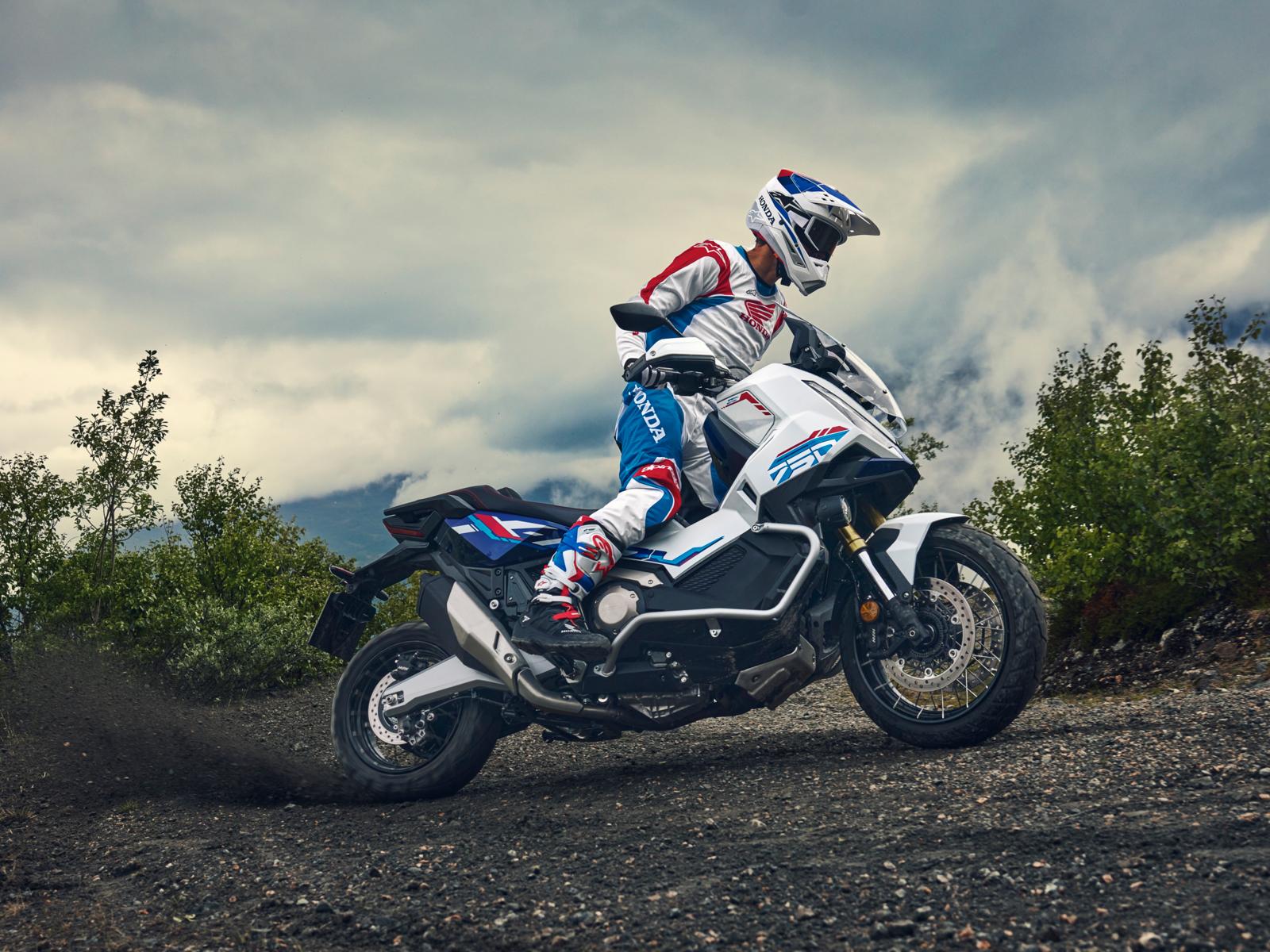 X-ADV SE